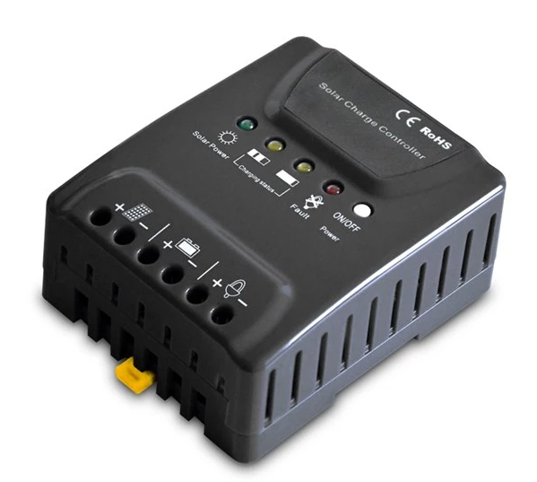 SOLARNI REGULATOR 12/24V 20A